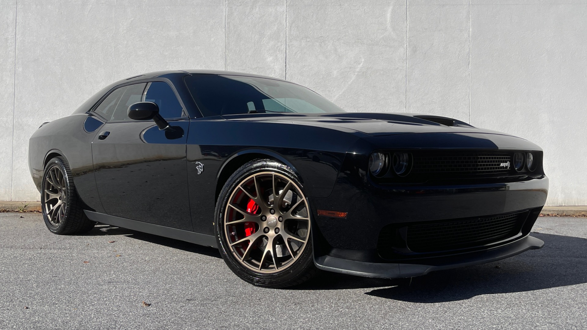Used 2016 Dodge CHALLENGER SRT HELLCAT 6.2L SC HEMI 707HP / 6-SPD MAN ...