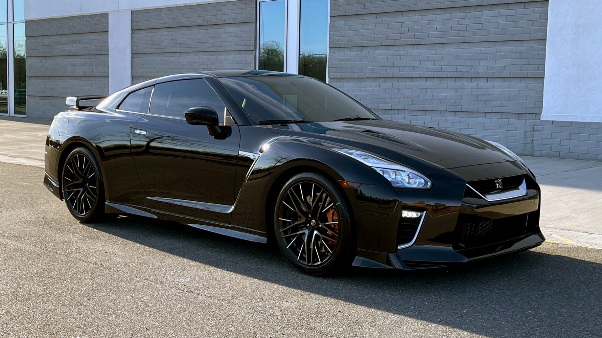 Used 2021 Nissan GT-R PREMIUM AWD / 3.8L TWIN-TURBO 565HP / 6-SPD AUTO ...