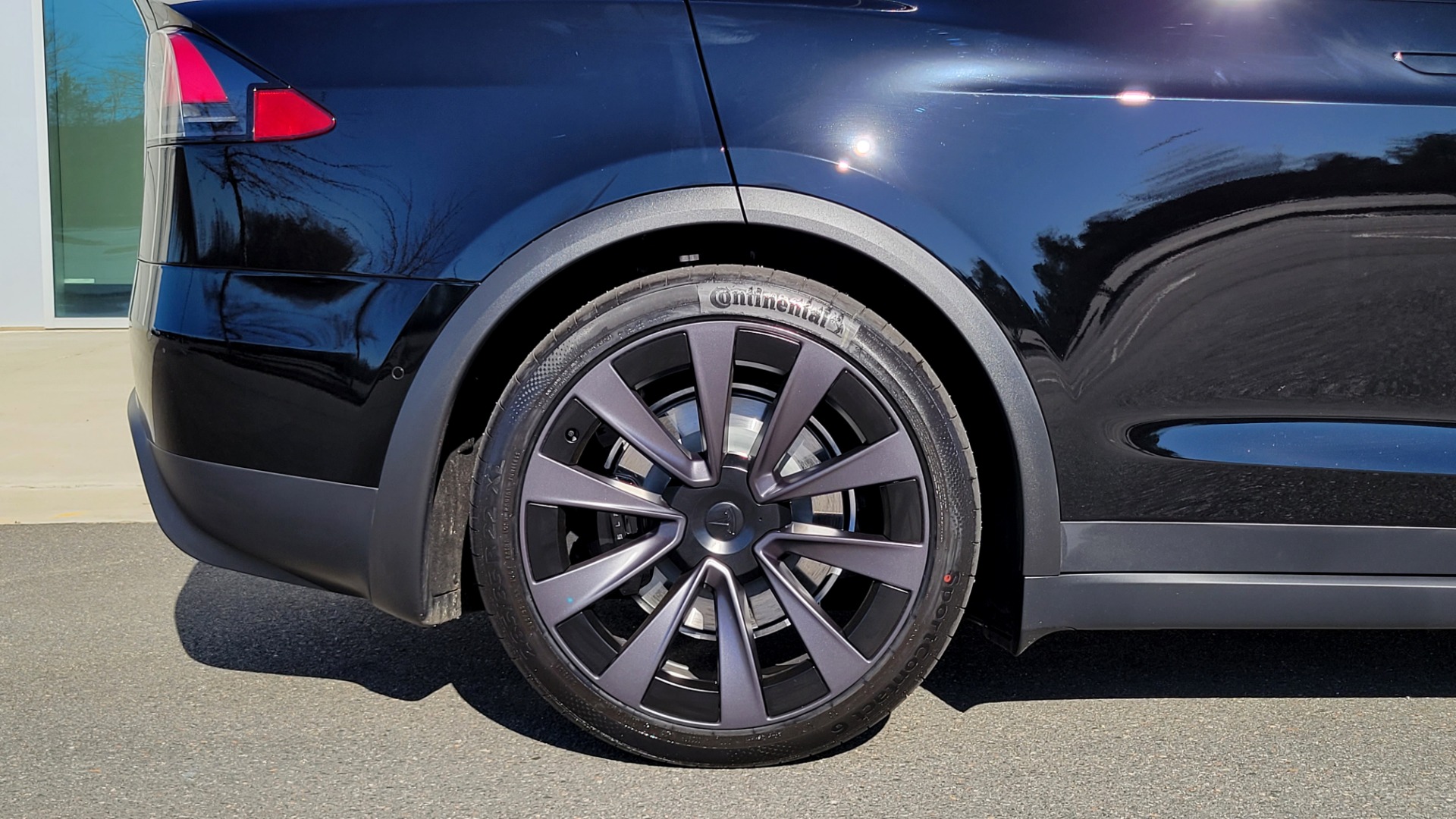 I just took delivery of my Model X Plaid HW4 + FSD 11.1 Today! The cameras look so much better ...