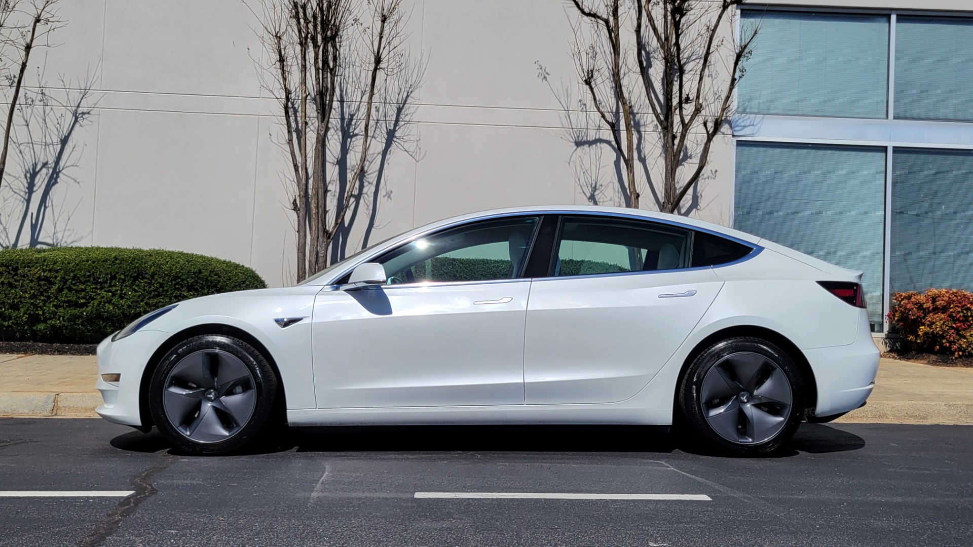 2020 model 3 long range store