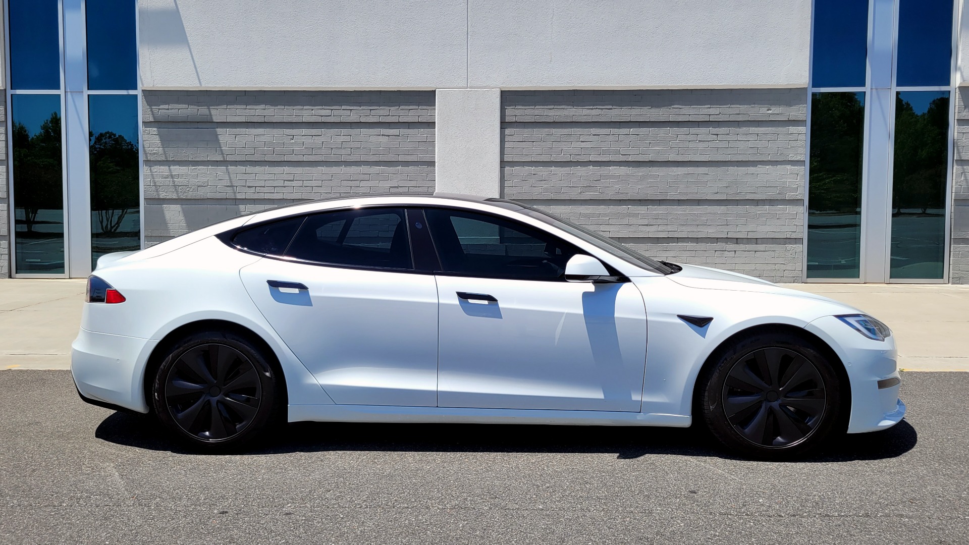 2022 Tesla Model S Black