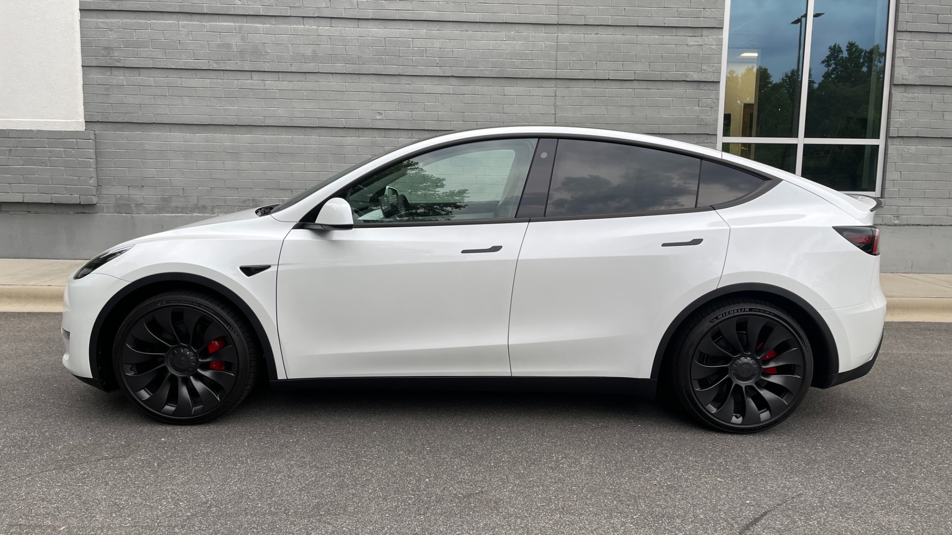 Used 2022 Tesla Model Y PERFORMANCE / DUAL MOTOR / ALL WHEEL DRIVE ...
