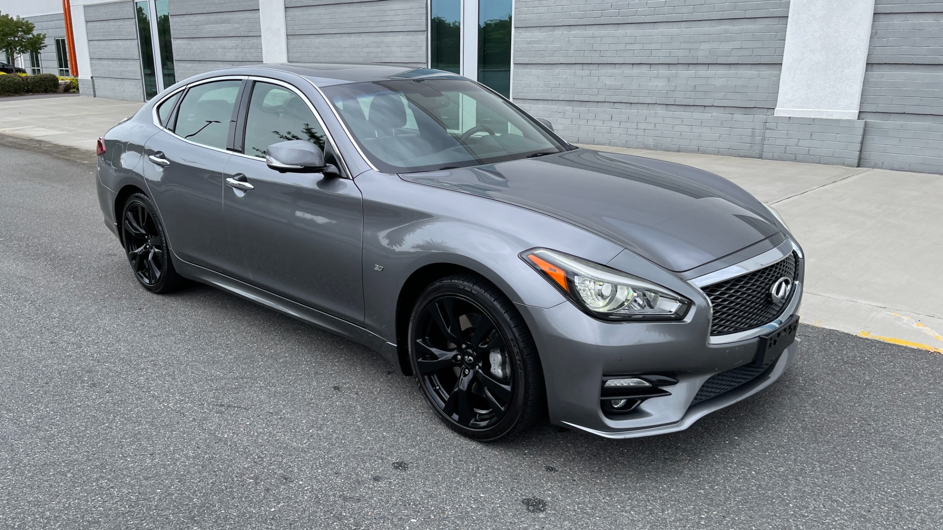 Used 2015 INFINITI Q70 3.7 / SPORT PACKAGE / BOSE / 20IN WHEELS / NAV / REARVIEW For Sale ...