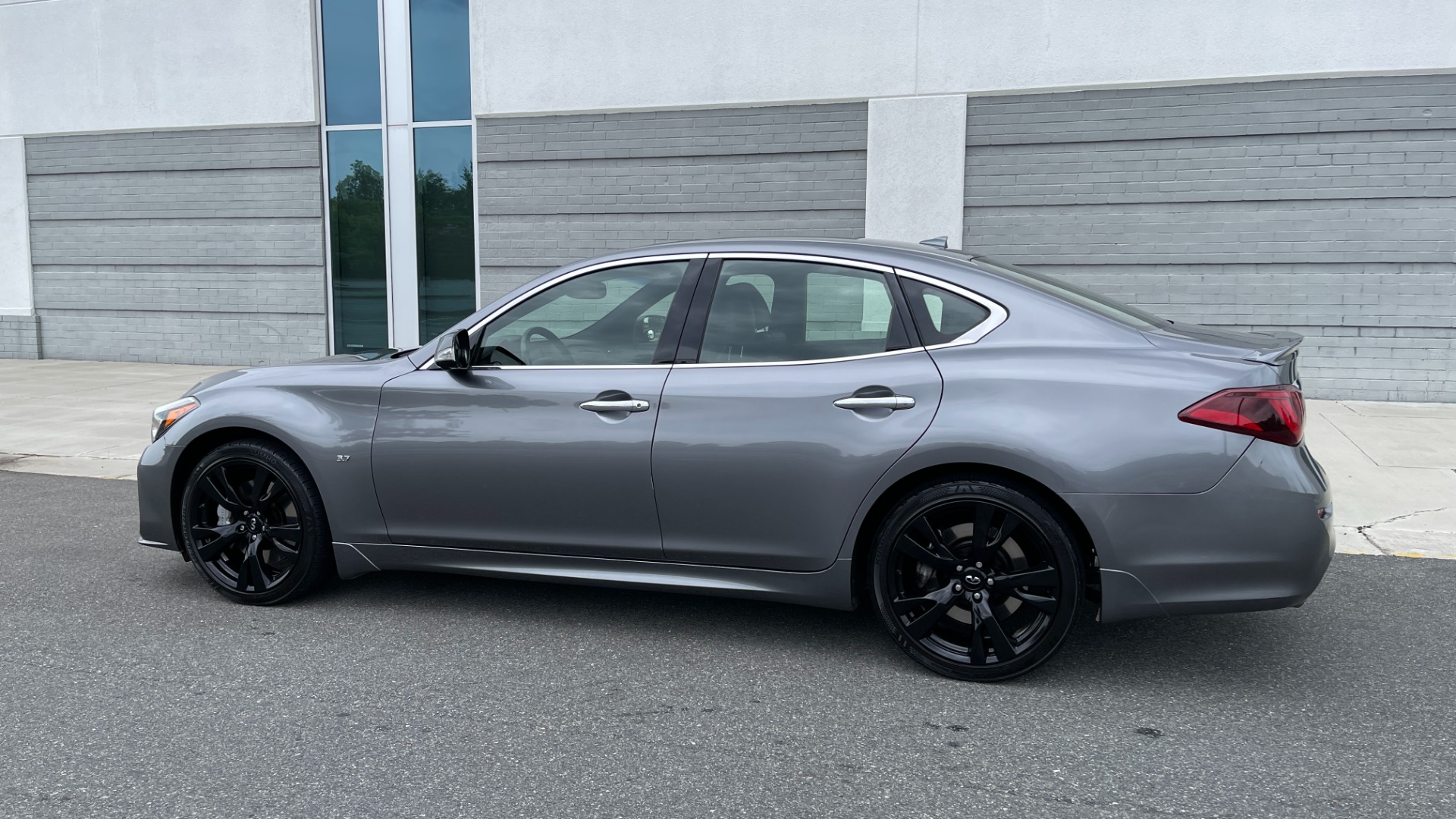 Used 2015 INFINITI Q70 3.7 / SPORT PACKAGE / BOSE / 20IN WHEELS / NAV ...