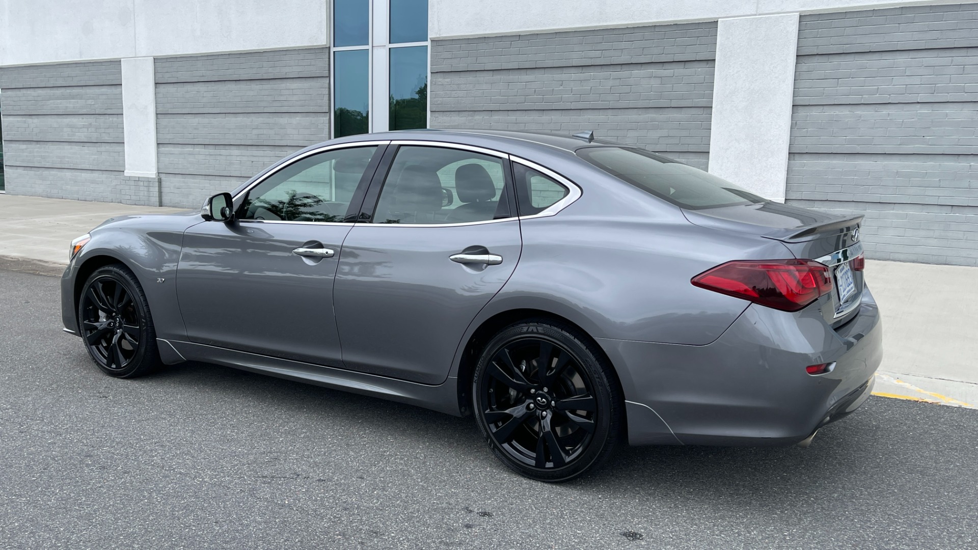 Used 2015 INFINITI Q70 3.7 / SPORT PACKAGE / BOSE / 20IN WHEELS / NAV / REARVIEW For Sale ...