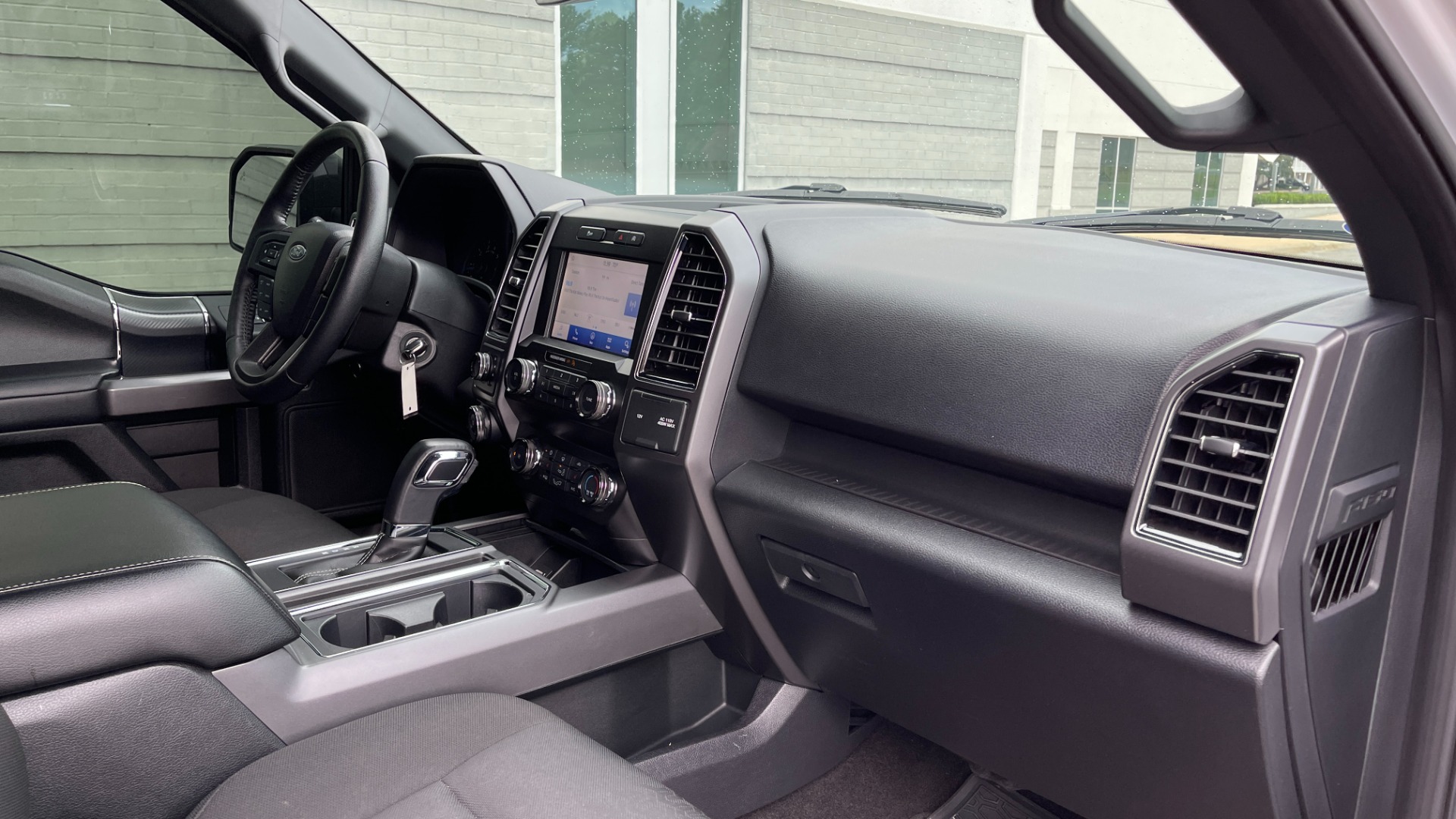 Used 2020 Ford F-150 XLT / METHOD WHEELS / LEVELING KIT / BED COVER ...