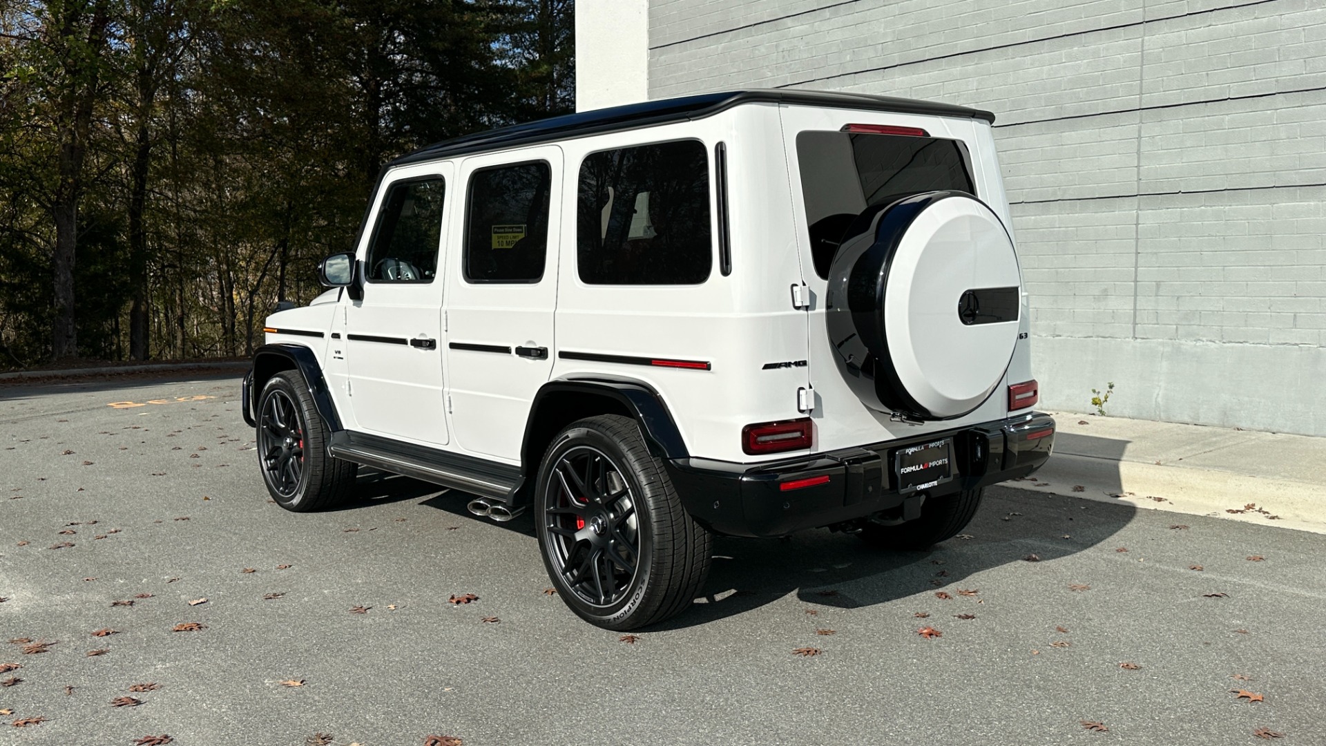 White Mercedes G Class 2022
