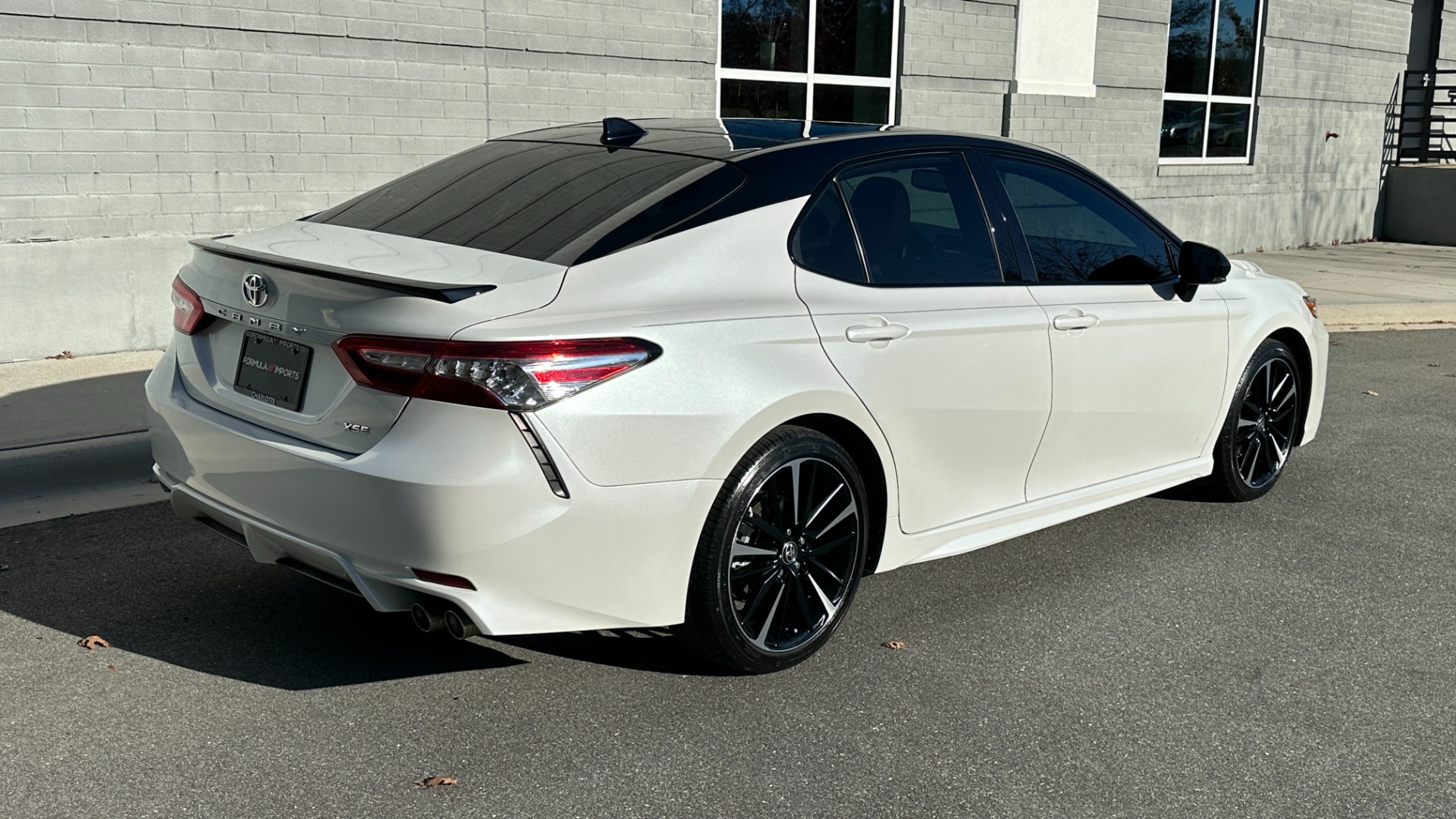 Used 2020 Toyota Camry XSE / PANORAMIC ROOF / BLACK ACCENTS ...