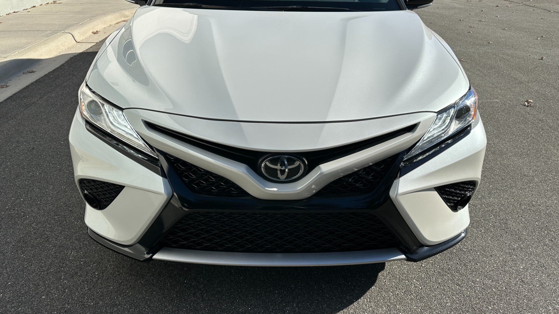 Used 2020 Toyota Camry XSE / PANORAMIC ROOF / BLACK ACCENTS ...