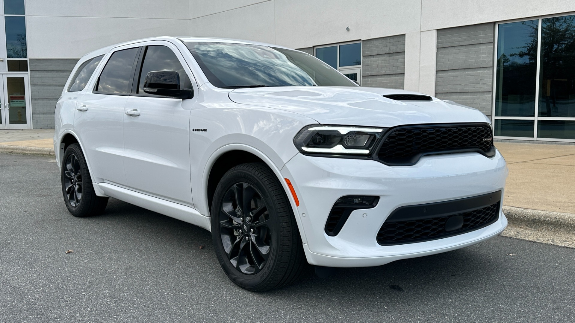 Used 2022 Dodge Durango R/T / APPLE CARPLAY / CAPTAIN CHAIRS / LEATHER ...