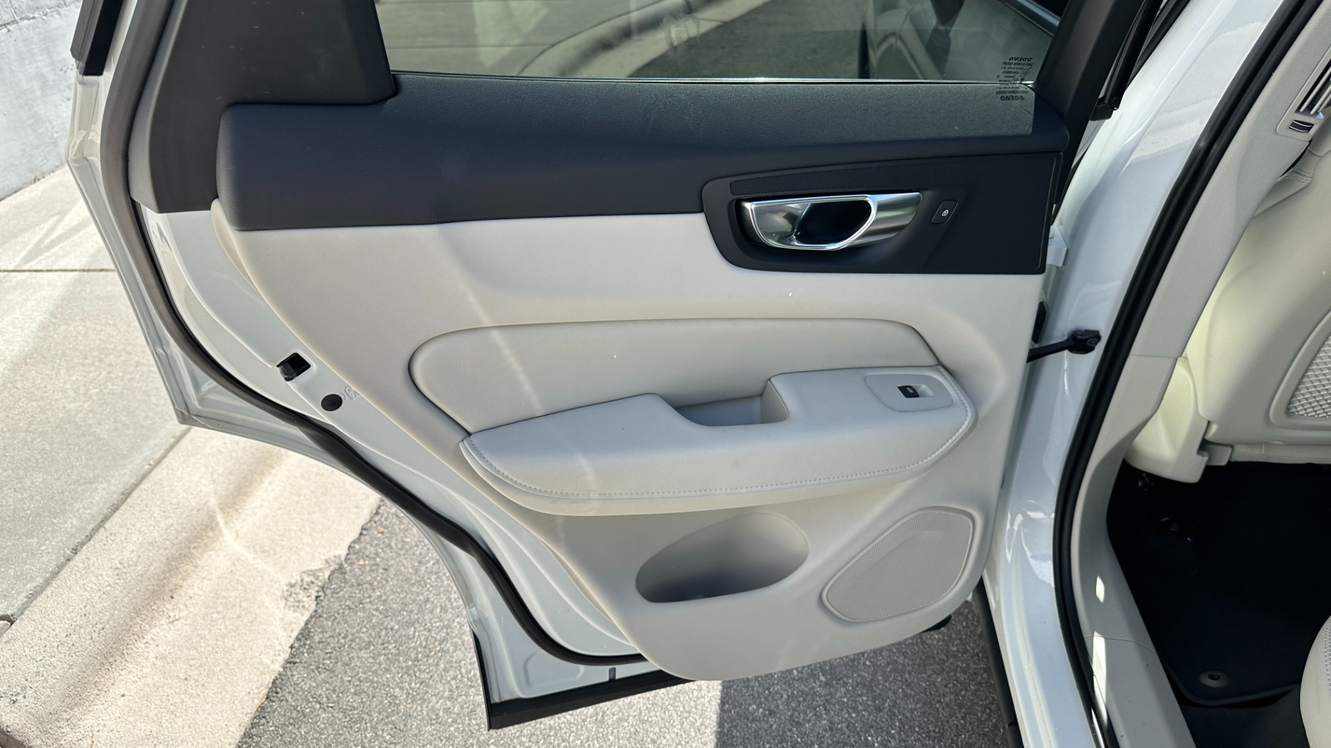 Used 2022 Volvo XC60 INSCRIPTION / CLIMATE PACKAGE / ADVANCED PACKAGE ...