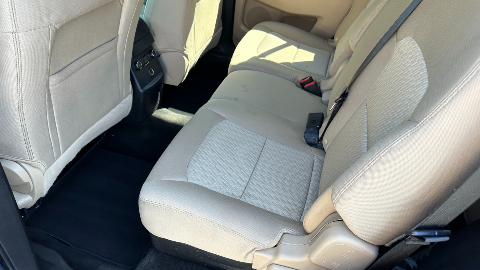 Used 2016 Ford Explorer FWD / 3.5L V6 ENGINE / 3RD ROW SEATING / CLOTH ...