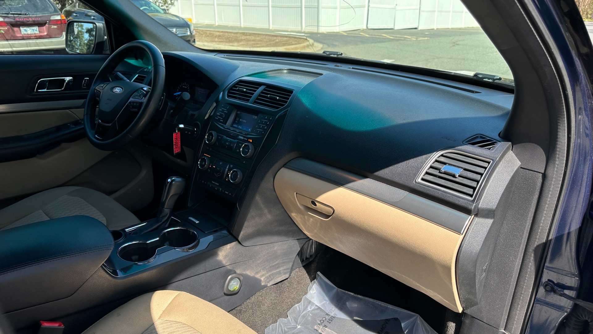 Used 2016 Ford Explorer FWD / 3.5L V6 ENGINE / 3RD ROW SEATING / CLOTH INTERIOR For Sale ...