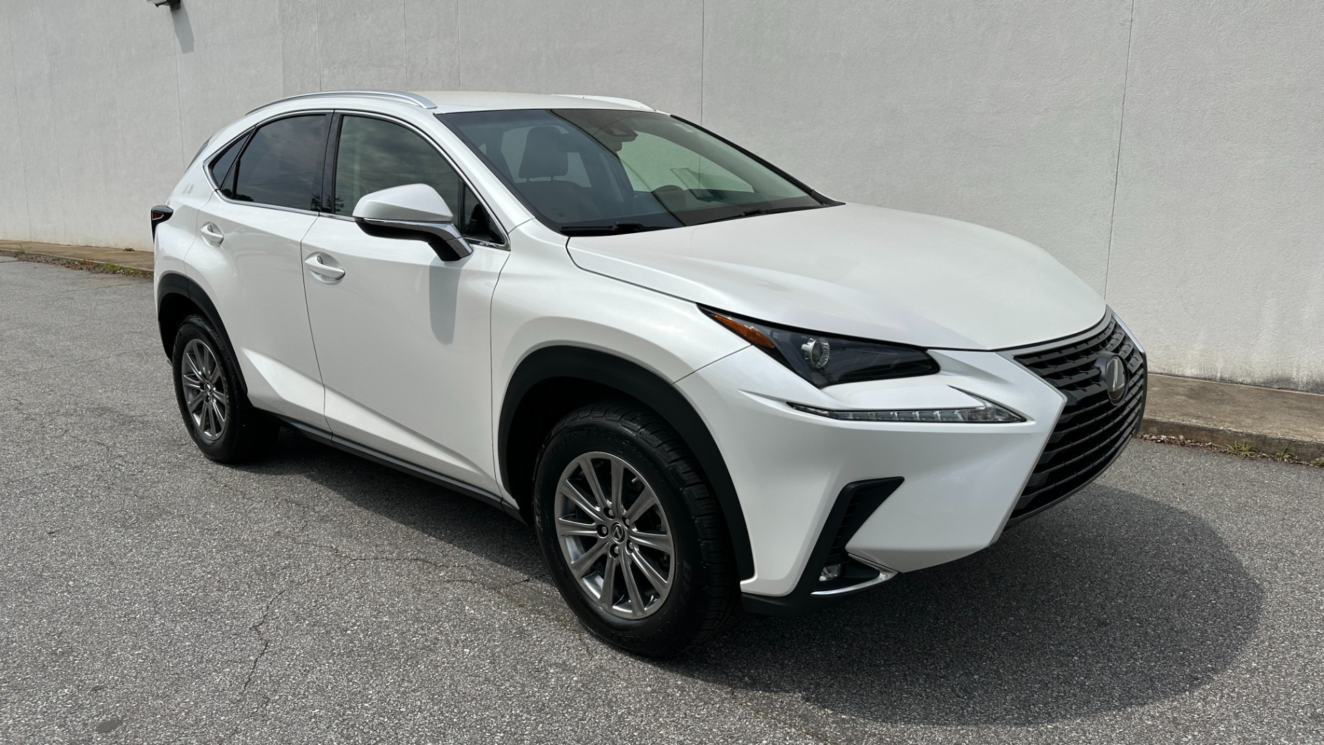 Used 2018 Lexus NX NX 300 / LEATHER / FWD / POWER TAILGATE / SAFETY ...