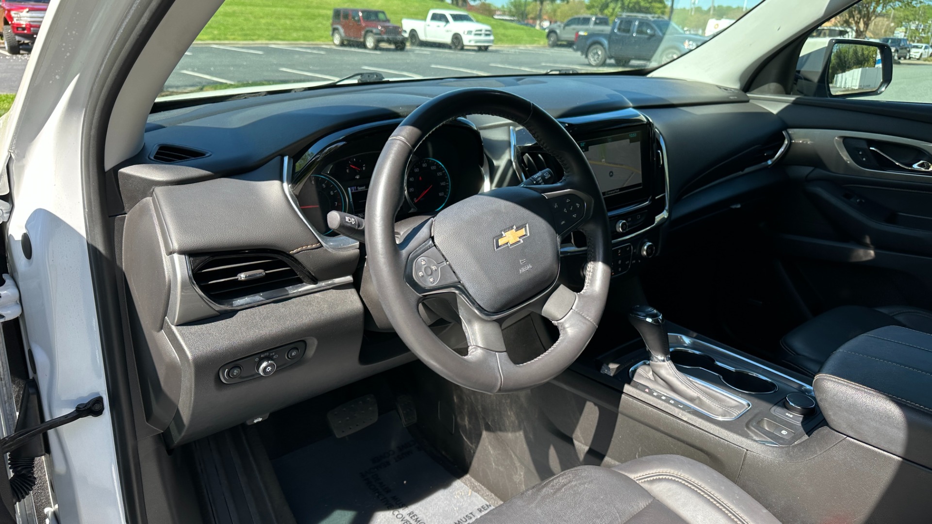 Used 2018 Chevrolet Traverse RS / REAR DVD / 3 ROW SEATING / LEATHER ...