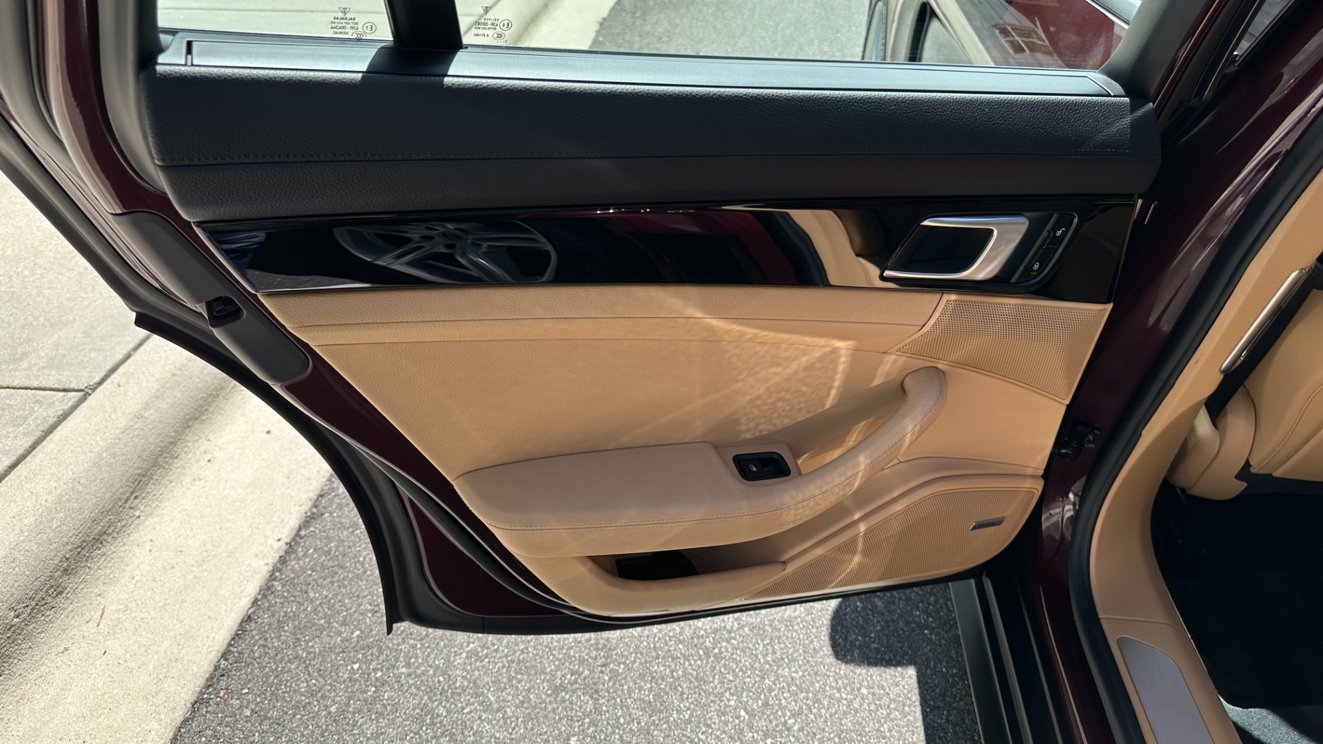 Used 2018 Porsche Panamera 4 / PREMIUM PACKAGE PLUS / 4 ZONE CLIMATE ...