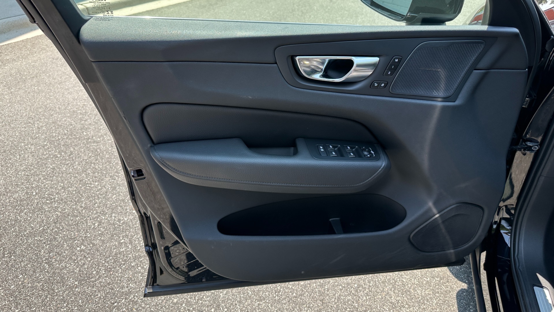 Used 2020 Volvo XC60 INSCRIPTION / PANORAMIC SUNROOF / HEATED SEATS ...