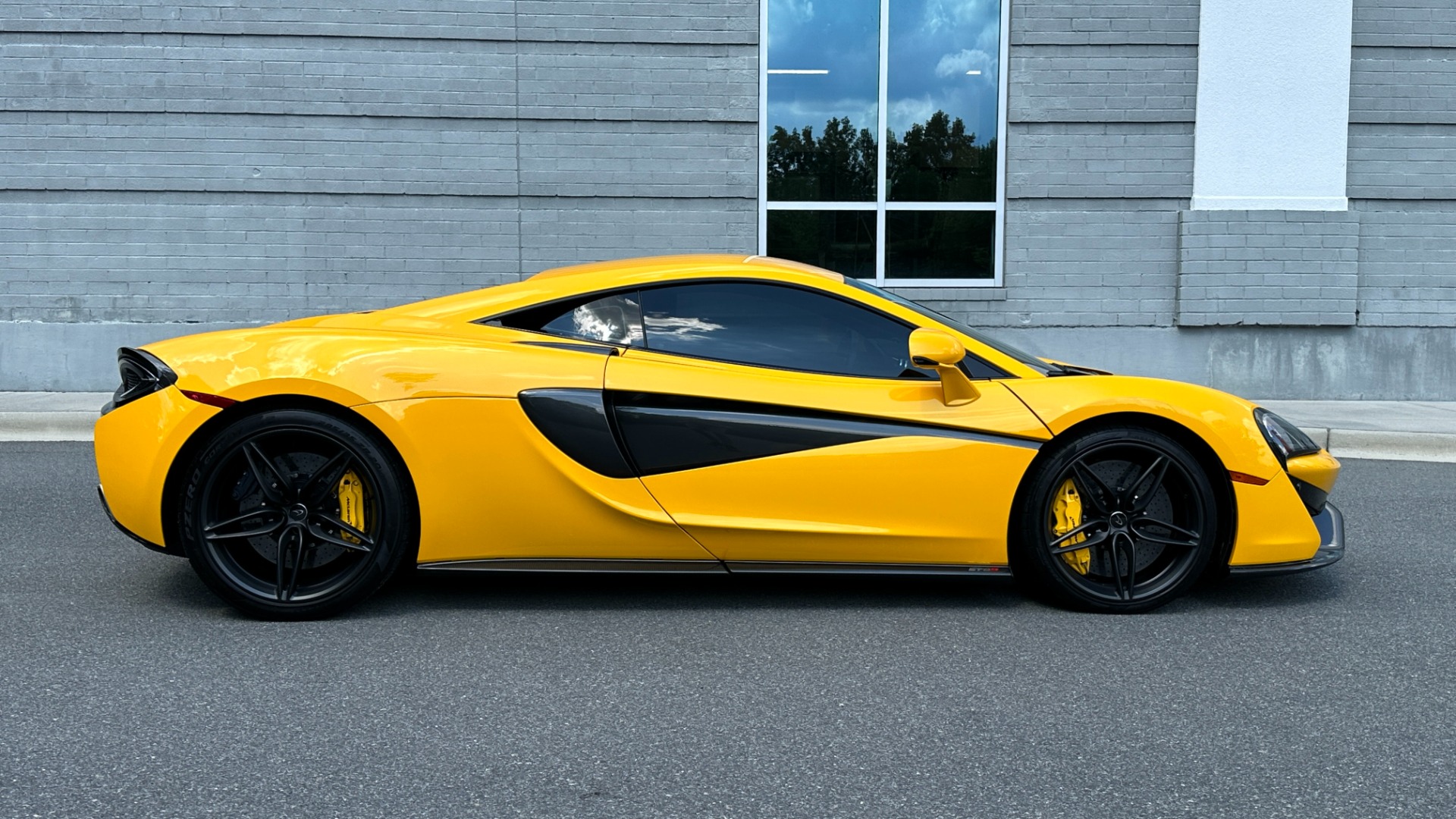 Used 2016 McLaren 570S COUPE / FULL PAINT PROTECTION / NEW TIRES ...