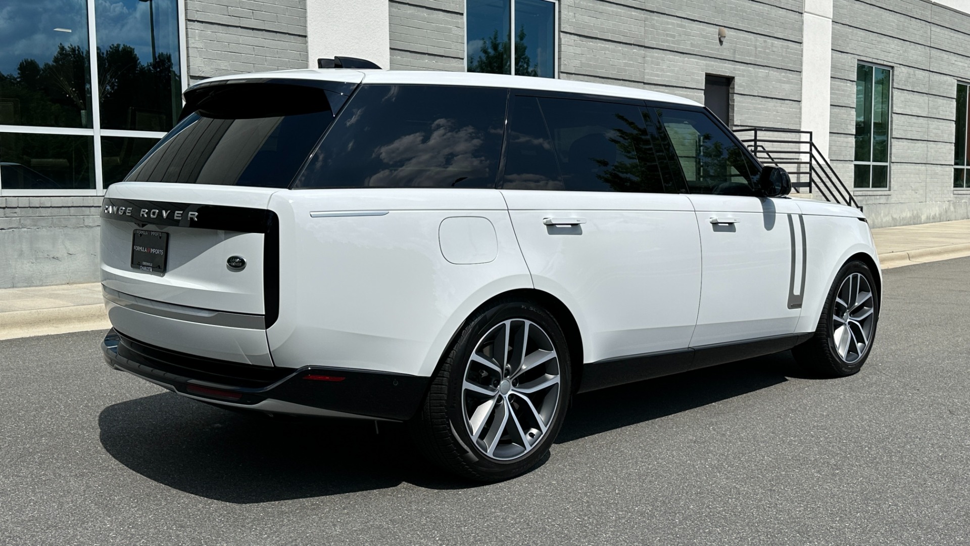 Used 2023 Land Rover Range Rover AUTOBIOGRAPHY / LWB / 7 SEATER ...