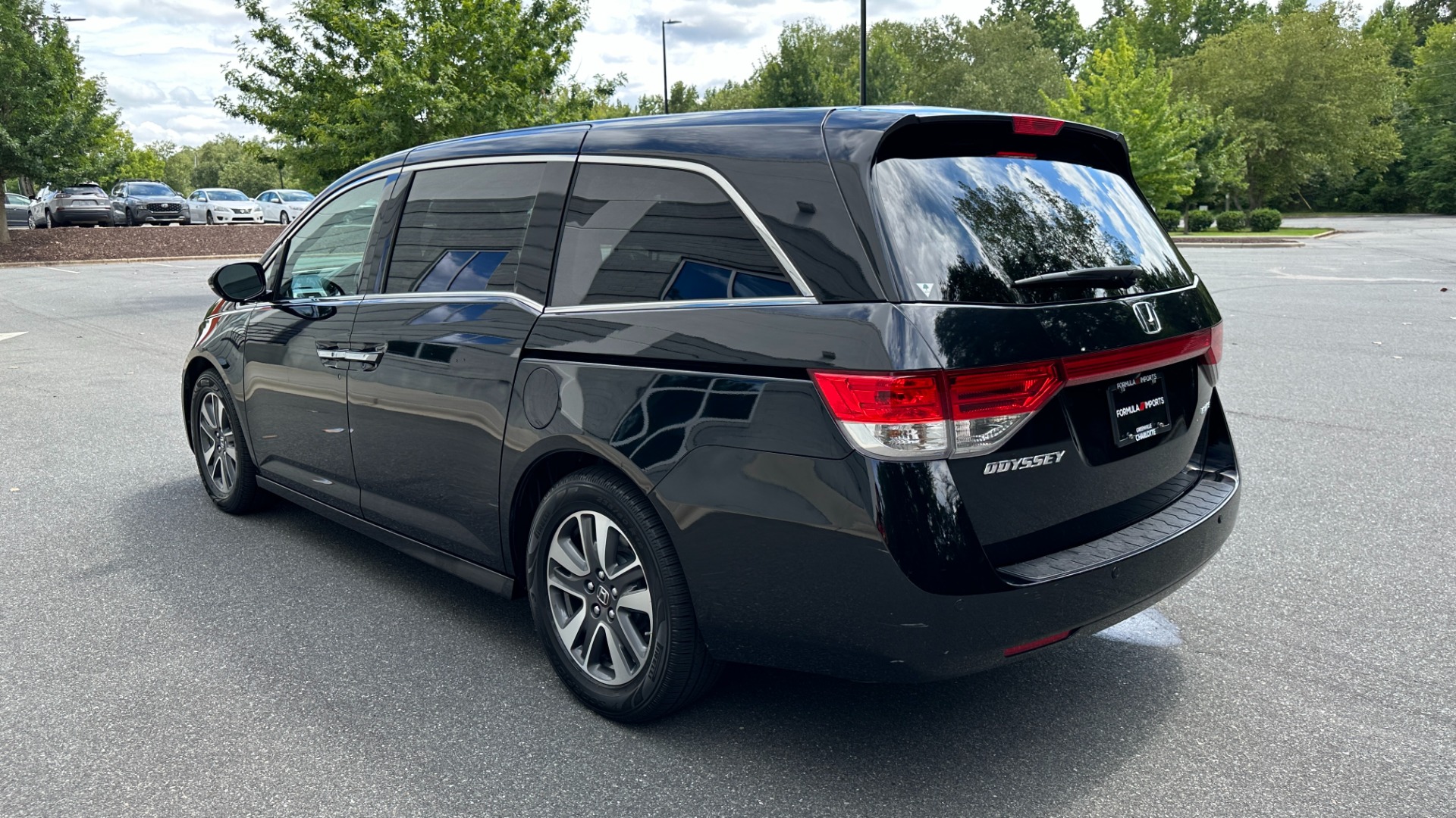 Used 2016 Honda Odyssey TOURING ELITE / VACUUM / WIDESCREEN REAR ...