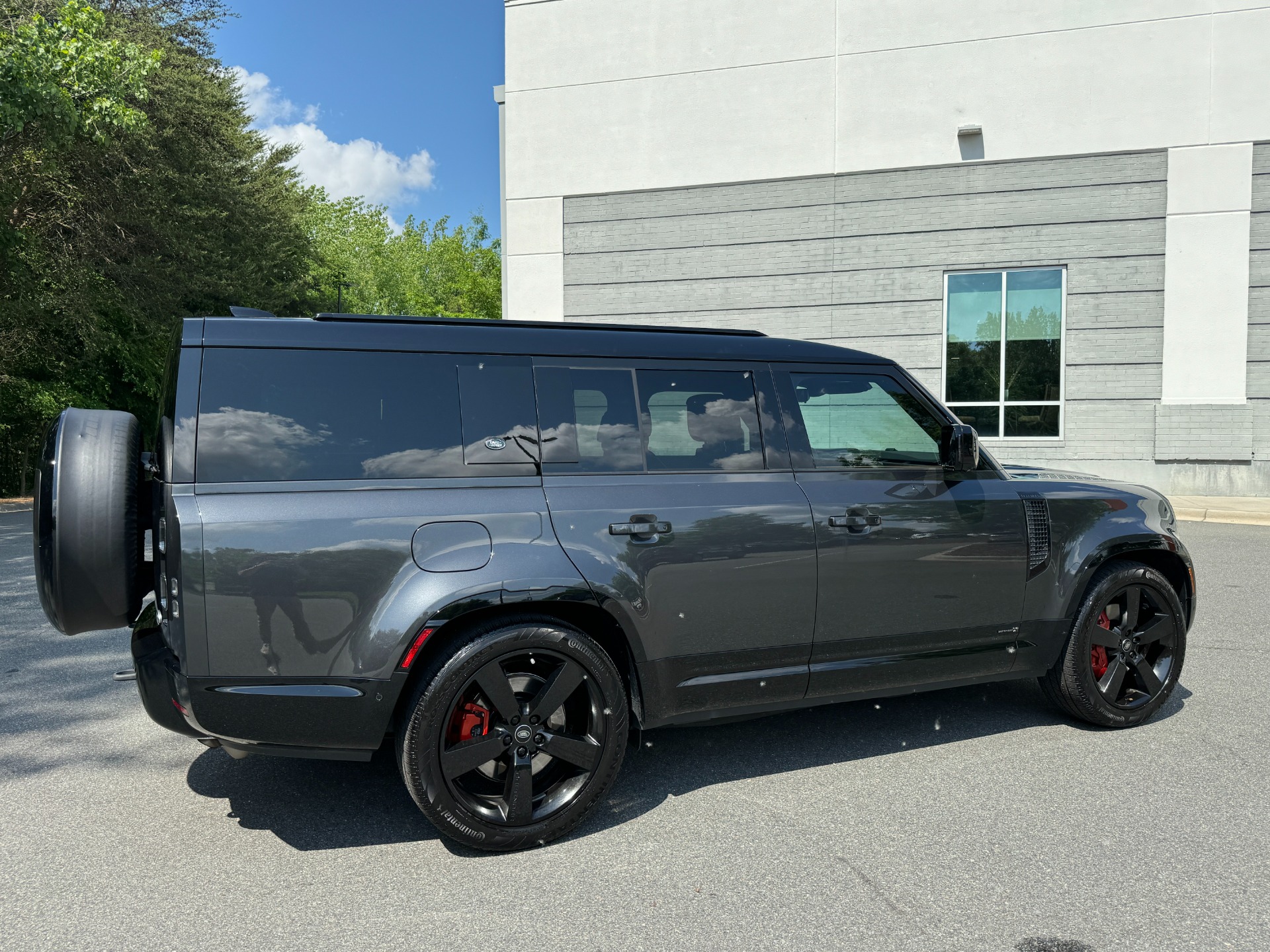 Used 2023 Land Rover Defender 130 X 22IN WHEELS / TOW PKG / COLD ...