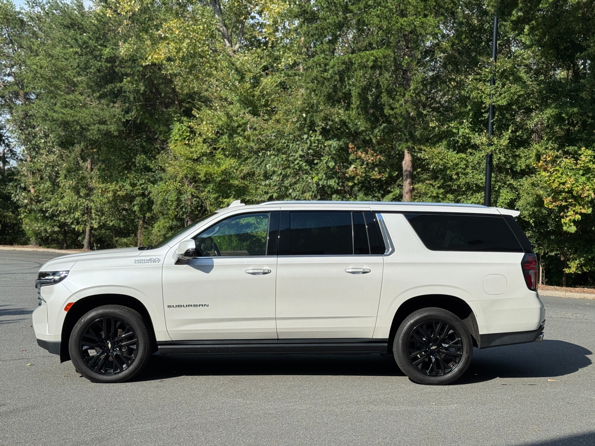 Used 2021 Chevrolet Suburban High Country PREMIUM PKG / MOONROOF / TOW ...