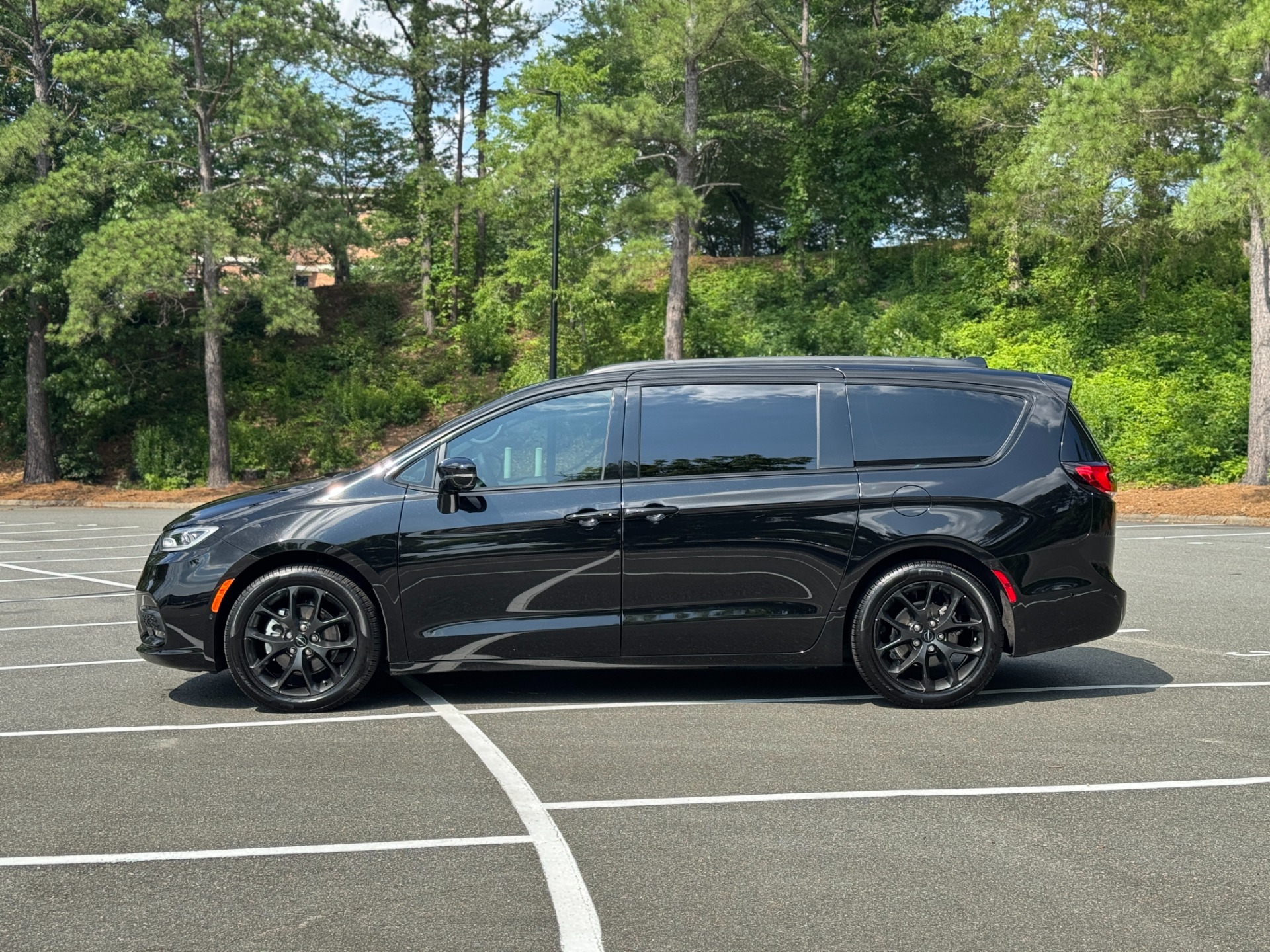 Used 2024 Chrysler Pacifica Limited S APPEARANCE PKG / SAFETY SPHERE ...