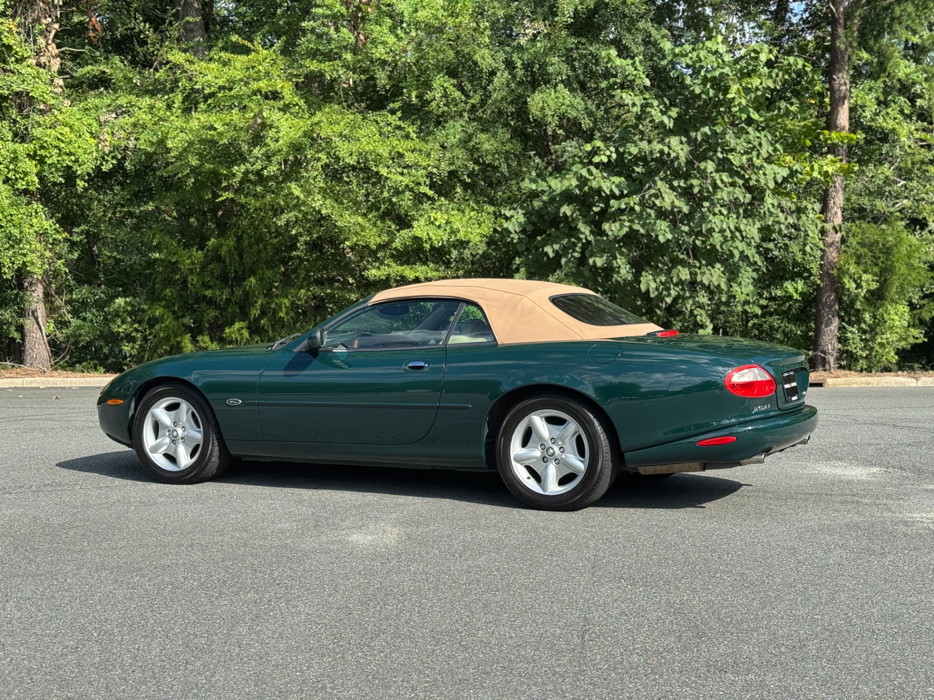 Used 1999 Jaguar XK8 4.0L V8 / BRITISH RACING GREEN For Sale ($11,499 ...